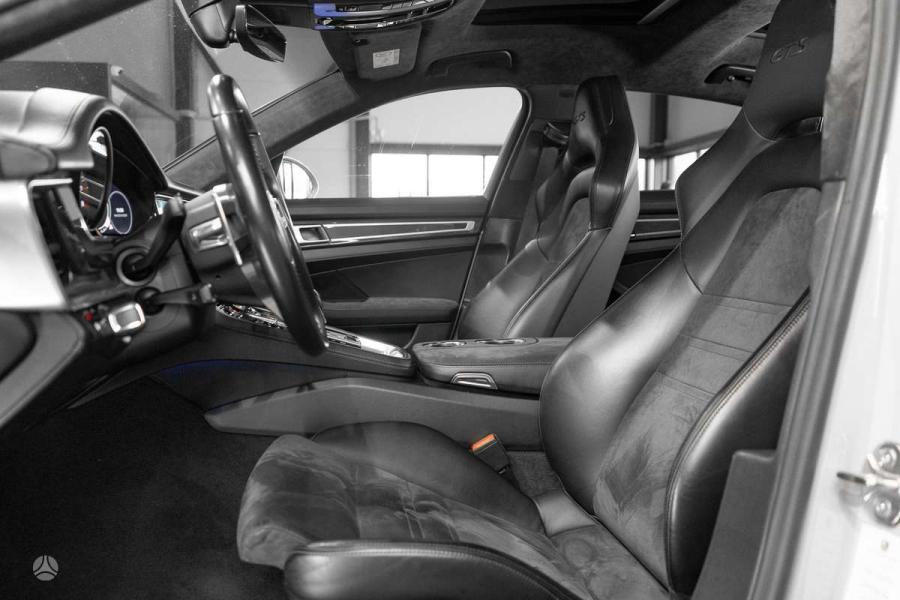 Pelēks Porsche Panamera 2019 Rīga, ar dzinēja tilpumu 4.00 L un nobraukumu 126 tūkst. km par 65340 €, foto 9 vietnē AUTOMOTO.COM.LV