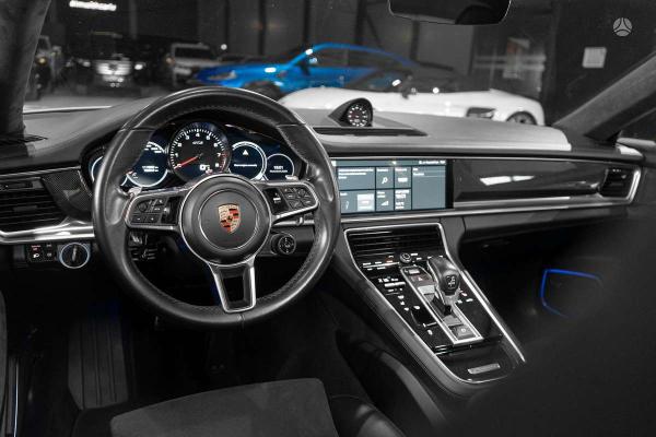 Grey Porsche Panamera 2019 in Riga, with an engine capacity of 4.00 L and mileage of 126 thousand km for 65340 €, photo 10 on AUTOMOTO.COM.LV