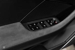 Pelēks Porsche Panamera 2019 Rīga, ar dzinēja tilpumu 4.00 L un nobraukumu 126 tūkst. km par 65340 €, foto 19 vietnē AUTOMOTO.COM.LV