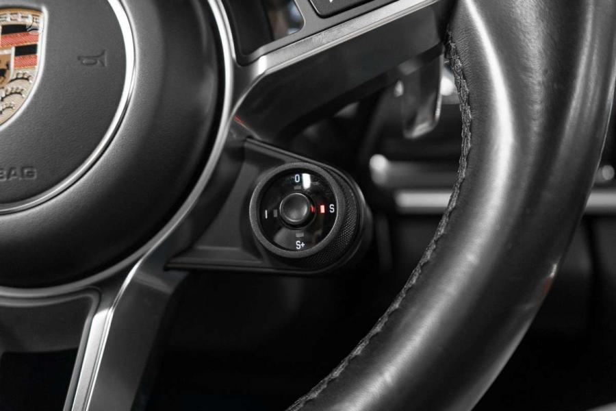 Pelēks Porsche Panamera 2019 Rīga, ar dzinēja tilpumu 4.00 L un nobraukumu 126 tūkst. km par 65340 €, foto 27 vietnē AUTOMOTO.COM.LV