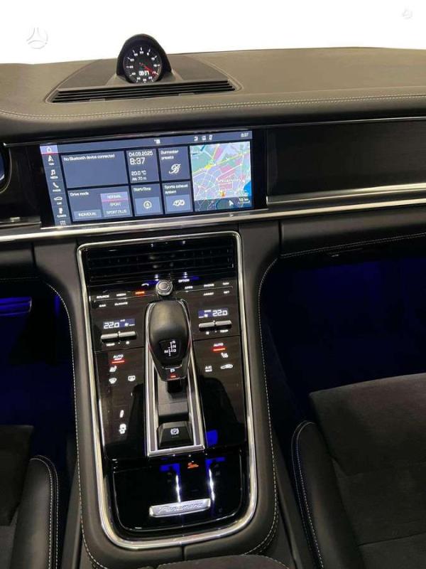 Grey Porsche Panamera 2020 in Kaunas, with an engine capacity of 4.00 L and mileage of 104 thousand km for 65000 €, photo 10 on AUTOMOTO.COM.LV