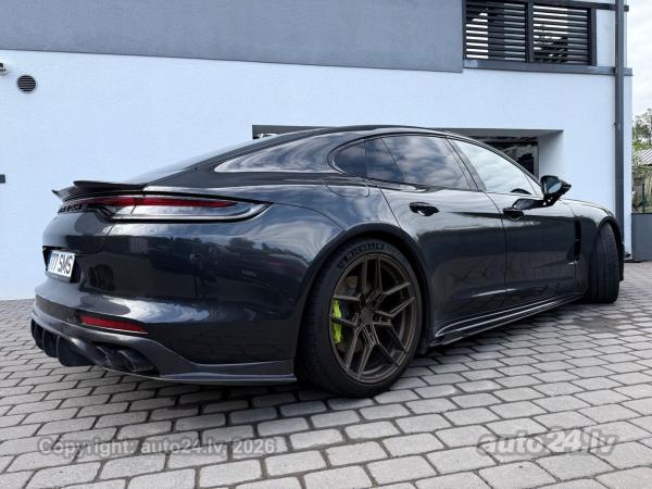 Grey Porsche Panamera 2021 in Tartu, with an engine capacity of 2.90 L and mileage of 63 thousand km for 89000 €, photo 1 on AUTOMOTO.COM.LV