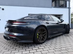 Grey Porsche Panamera 2021 in Tartu, with an engine capacity of 2.90 L and mileage of 63 thousand km for 89000 €, photo 1 on AUTOMOTO.COM.LV