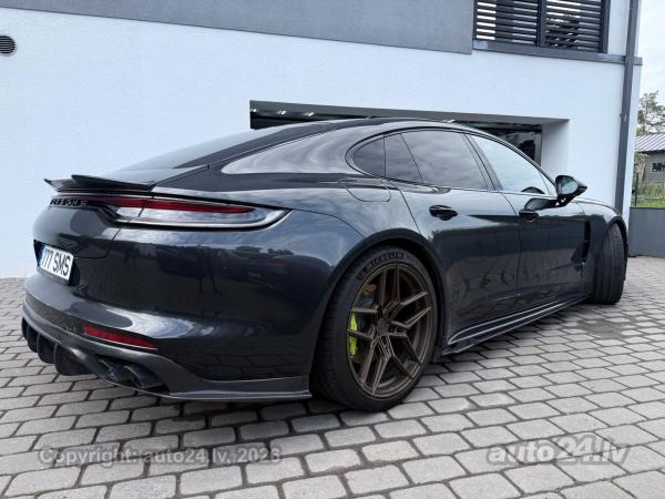Grey Porsche Panamera 2021 in Tartu, with an engine capacity of 2.90 L and mileage of 63 thousand km for 89000 €, photo 4 on AUTOMOTO.COM.LV