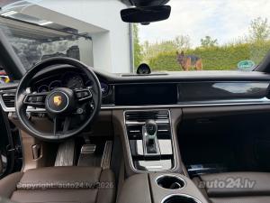 Grey Porsche Panamera 2021 in Tartu, with an engine capacity of 2.90 L and mileage of 63 thousand km for 89000 €, photo 8 on AUTOMOTO.COM.LV