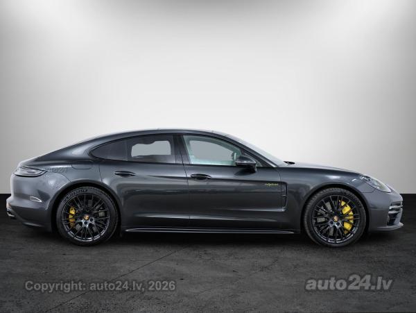 Grey Porsche Panamera 2023 in Tallinn, with an engine capacity of 4.00 L and mileage of 21 thousand km for 149000 €, photo 8 on AUTOMOTO.COM.LV