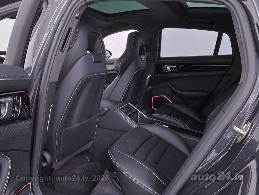 Pelēks Porsche Panamera 2023 Tallina, ar dzinēja tilpumu 4.00 L un nobraukumu 21 tūkst. km par 149000 €, foto 13 vietnē AUTOMOTO.COM.LV