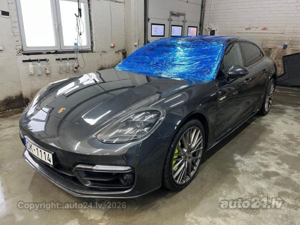 Grey Porsche Panamera 2024 in Riga, with an engine capacity of 2.90 L and mileage of 69 thousand km for 59991 €, photo 2 on AUTOMOTO.COM.LV