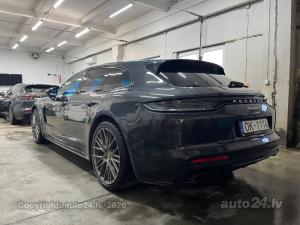 Grey Porsche Panamera 2024 in Riga, with an engine capacity of 2.90 L and mileage of 69 thousand km for 59991 €, photo 3 on AUTOMOTO.COM.LV