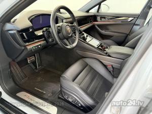 Grey Porsche Panamera 2024 in Tartu, with an engine capacity of 2.90 L and mileage of 41 thousand km for 126900 €, photo 7 on AUTOMOTO.COM.LV