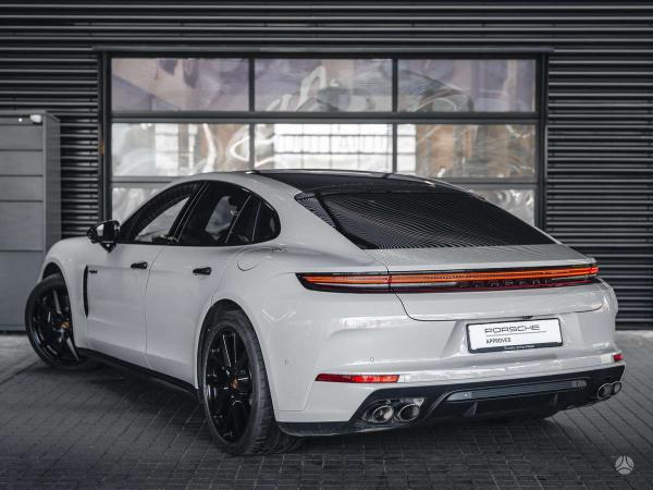 Pelēks Porsche Panamera 2024 Viļņa, ar dzinēja tilpumu 2.89 L un nobraukumu 15 tūkst. km par 129911 €, foto 3 vietnē AUTOMOTO.COM.LV