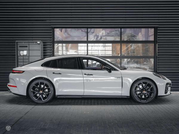Pelēks Porsche Panamera 2024 Viļņa, ar dzinēja tilpumu 2.89 L un nobraukumu 15 tūkst. km par 129911 €, foto 6 vietnē AUTOMOTO.COM.LV