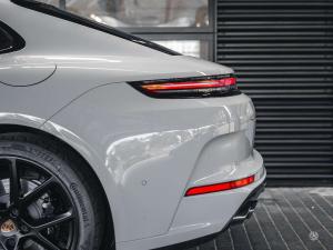 Pelēks Porsche Panamera 2024 Viļņa, ar dzinēja tilpumu 2.89 L un nobraukumu 15 tūkst. km par 129911 €, foto 13 vietnē AUTOMOTO.COM.LV