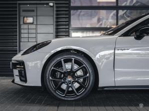 Pelēks Porsche Panamera 2024 Viļņa, ar dzinēja tilpumu 2.89 L un nobraukumu 15 tūkst. km par 129911 €, foto 15 vietnē AUTOMOTO.COM.LV