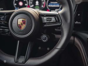 Pelēks Porsche Panamera 2024 Viļņa, ar dzinēja tilpumu 2.89 L un nobraukumu 15 tūkst. km par 129911 €, foto 26 vietnē AUTOMOTO.COM.LV