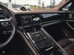 Pelēks Porsche Panamera 2024 Viļņa, ar dzinēja tilpumu 2.89 L un nobraukumu 15 tūkst. km par 129911 €, foto 27 vietnē AUTOMOTO.COM.LV