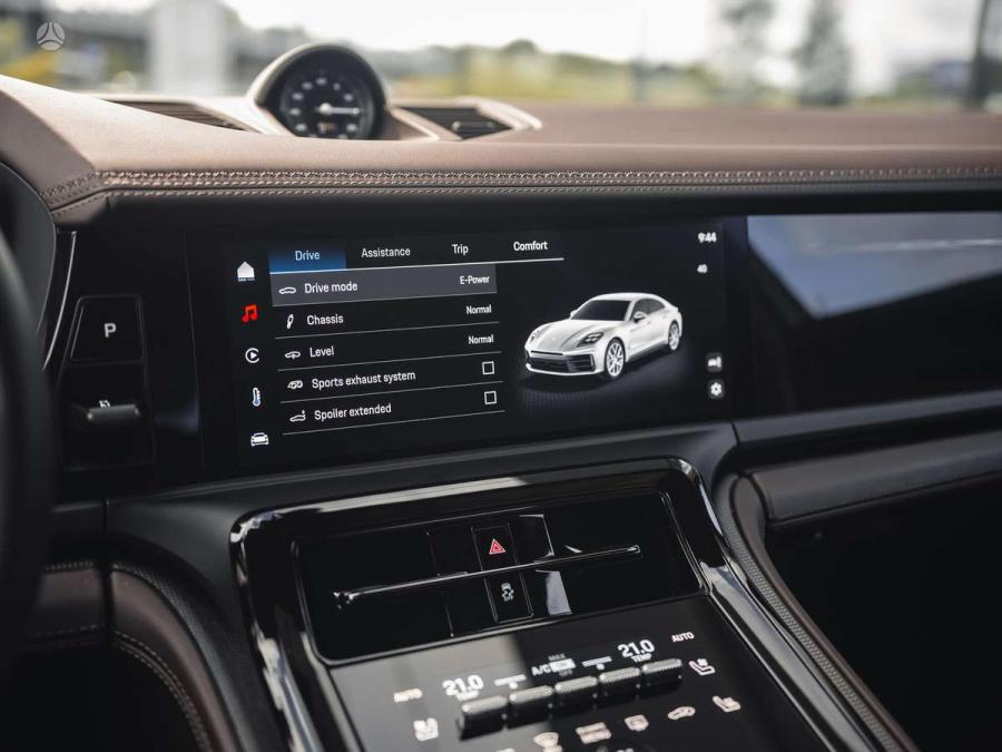 Pelēks Porsche Panamera 2024 Viļņa, ar dzinēja tilpumu 2.89 L un nobraukumu 15 tūkst. km par 129911 €, foto 28 vietnē AUTOMOTO.COM.LV