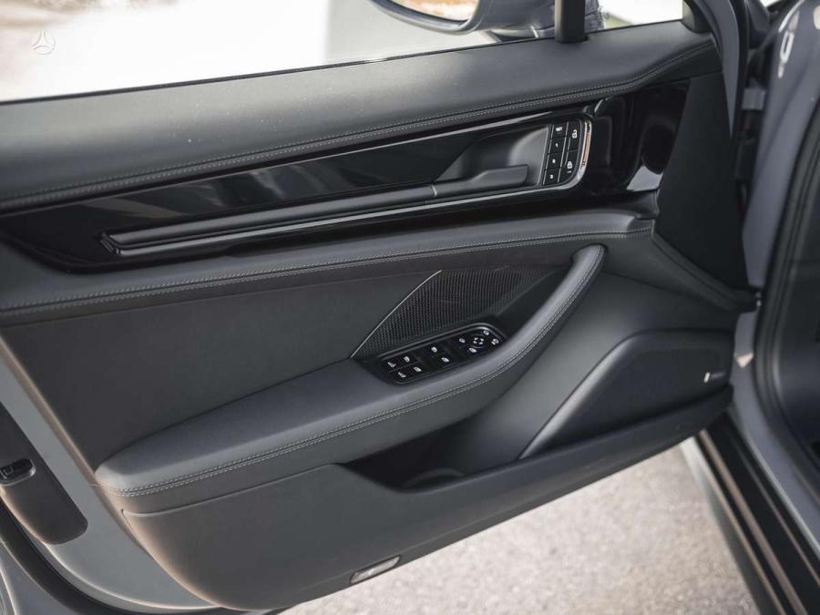 Grey Porsche Panamera 2026 in Vilnius, with an engine capacity of 2.89 L and mileage of 3 thousand km for 139911 €, photo 38 on AUTOMOTO.COM.LV