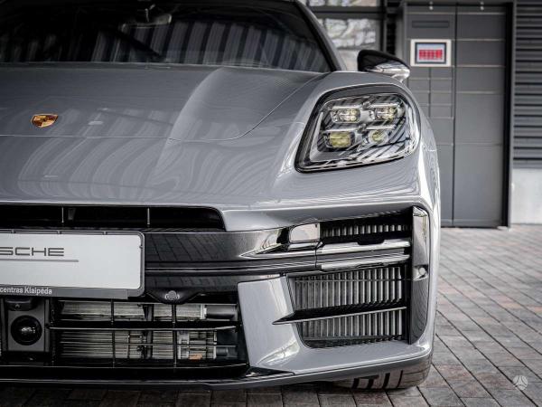 Pelēks Porsche Panamera 2026 Klaipėda, ar dzinēja tilpumu 4.00 L un nobraukumu 10 tūkst. km par 179911 €, foto 9 vietnē AUTOMOTO.COM.LV