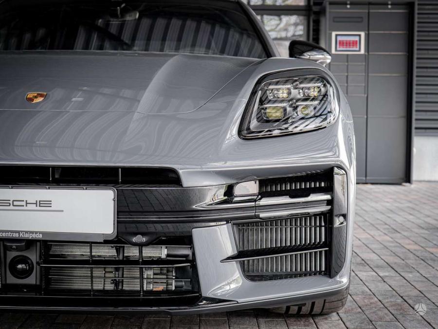 Pelēks Porsche Panamera 2026 Klaipėda, ar dzinēja tilpumu 4.00 L un nobraukumu 10 tūkst. km par 179911 €, foto 10 vietnē AUTOMOTO.COM.LV