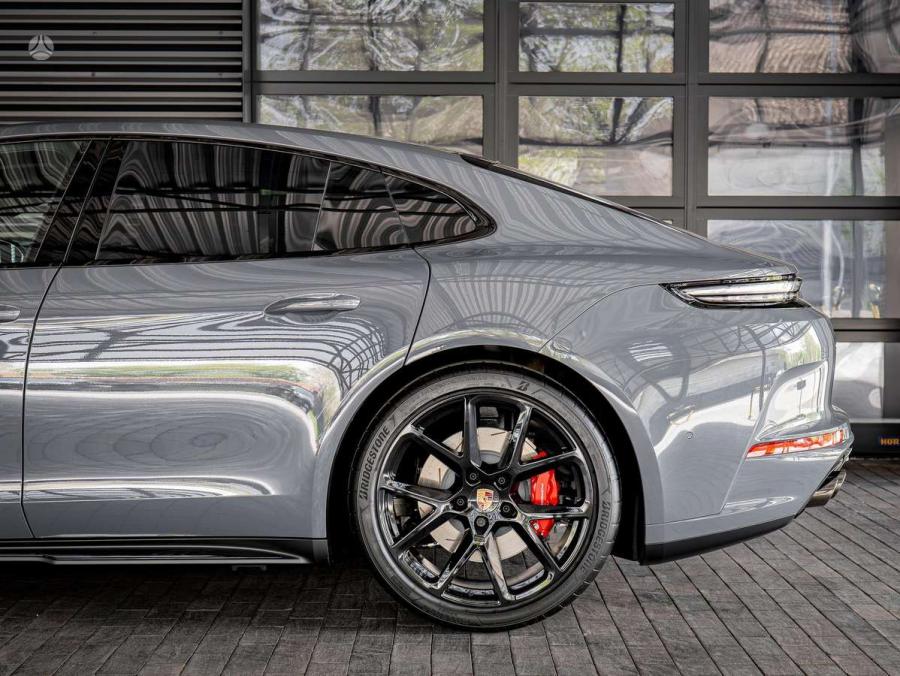 Pelēks Porsche Panamera 2026 Klaipėda, ar dzinēja tilpumu 4.00 L un nobraukumu 10 tūkst. km par 179911 €, foto 13 vietnē AUTOMOTO.COM.LV