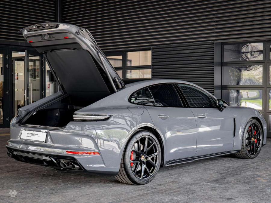 Pelēks Porsche Panamera 2026 Klaipėda, ar dzinēja tilpumu 4.00 L un nobraukumu 10 tūkst. km par 179911 €, foto 20 vietnē AUTOMOTO.COM.LV