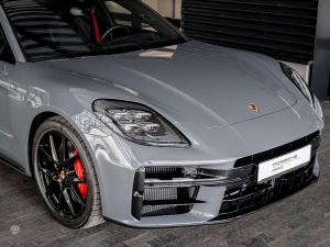 Pelēks Porsche Panamera 2026 Klaipėda, ar dzinēja tilpumu 4.00 L un nobraukumu 10 tūkst. km par 179911 €, foto 22 vietnē AUTOMOTO.COM.LV