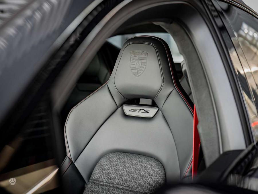 Pelēks Porsche Panamera 2026 Klaipėda, ar dzinēja tilpumu 4.00 L un nobraukumu 10 tūkst. km par 179911 €, foto 27 vietnē AUTOMOTO.COM.LV