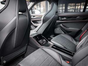 Pelēks Porsche Panamera 2026 Klaipėda, ar dzinēja tilpumu 4.00 L un nobraukumu 10 tūkst. km par 179911 €, foto 28 vietnē AUTOMOTO.COM.LV
