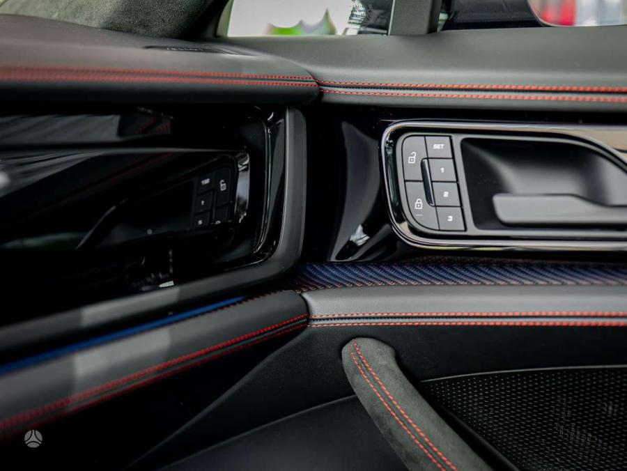 Pelēks Porsche Panamera 2026 Klaipėda, ar dzinēja tilpumu 4.00 L un nobraukumu 10 tūkst. km par 179911 €, foto 35 vietnē AUTOMOTO.COM.LV
