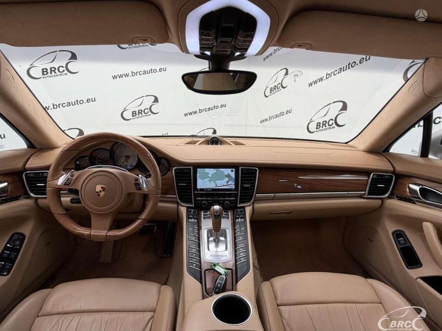 Grey Porsche Panamera 2011 in Vilnius, with an engine capacity of 4.81 L and mileage of 204 thousand km for 16900 €, photo 5 on AUTOMOTO.COM.LV