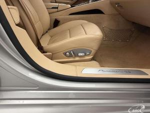 Grey Porsche Panamera 2011 in Vilnius, with an engine capacity of 4.81 L and mileage of 204 thousand km for 16900 €, photo 8 on AUTOMOTO.COM.LV