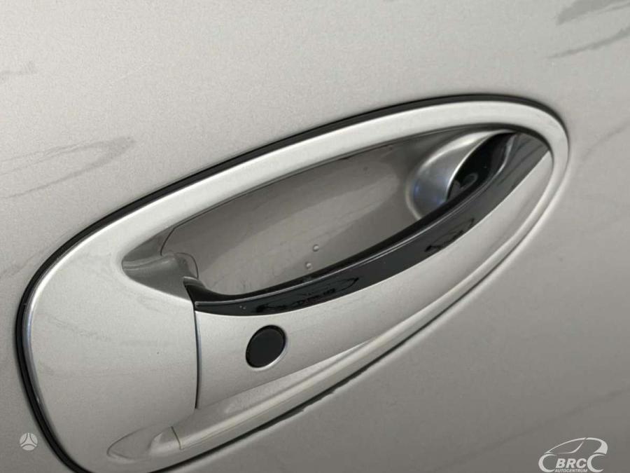Grey Porsche Panamera 2011 in Vilnius, with an engine capacity of 4.81 L and mileage of 204 thousand km for 16900 €, photo 13 on AUTOMOTO.COM.LV