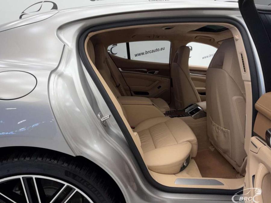 Grey Porsche Panamera 2011 in Vilnius, with an engine capacity of 4.81 L and mileage of 204 thousand km for 16900 €, photo 14 on AUTOMOTO.COM.LV