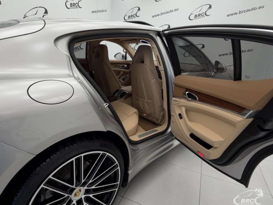 Grey Porsche Panamera 2011 in Vilnius, with an engine capacity of 4.81 L and mileage of 204 thousand km for 16900 €, photo 17 on AUTOMOTO.COM.LV