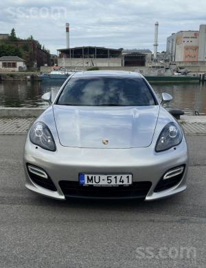 Pelēks Porsche Panamera 2012 Liepāja, ar dzinēja tilpumu 4.80 L un nobraukumu 152 tūkst. km par 32000 €, foto 3 vietnē AUTOMOTO.COM.LV