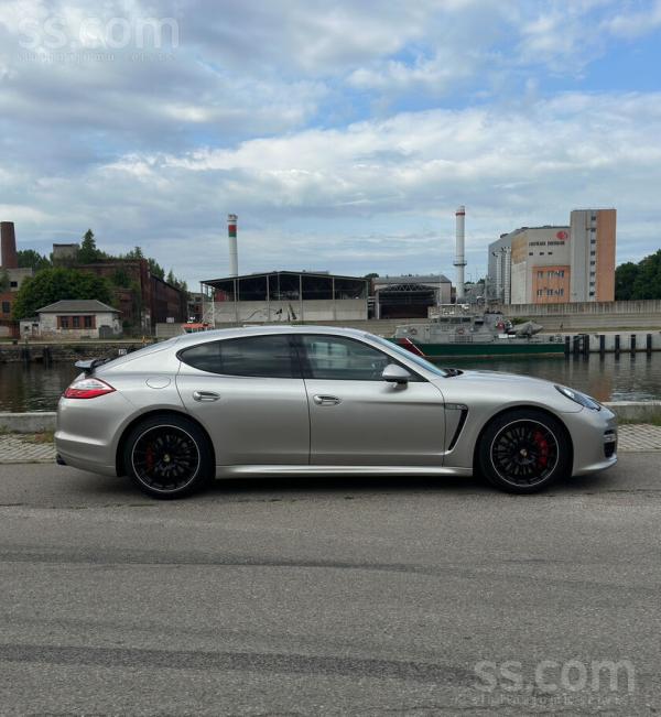 Pelēks Porsche Panamera 2012 Liepāja, ar dzinēja tilpumu 4.80 L un nobraukumu 152 tūkst. km par 32000 €, foto 5 vietnē AUTOMOTO.COM.LV