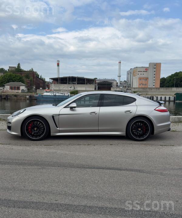 Pelēks Porsche Panamera 2012 Liepāja, ar dzinēja tilpumu 4.80 L un nobraukumu 152 tūkst. km par 32000 €, foto 6 vietnē AUTOMOTO.COM.LV
