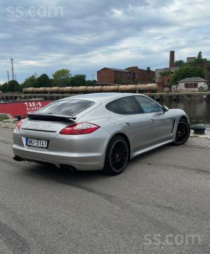 Pelēks Porsche Panamera 2012 Liepāja, ar dzinēja tilpumu 4.80 L un nobraukumu 152 tūkst. km par 32000 €, foto 9 vietnē AUTOMOTO.COM.LV