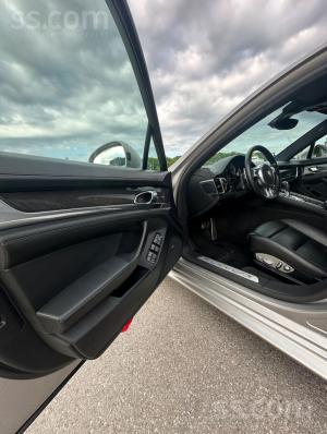 Pelēks Porsche Panamera 2012 Liepāja, ar dzinēja tilpumu 4.80 L un nobraukumu 152 tūkst. km par 32000 €, foto 21 vietnē AUTOMOTO.COM.LV
