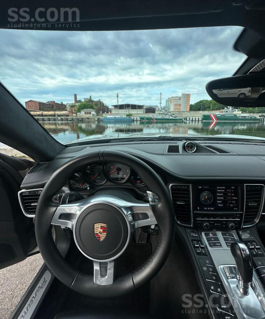 Pelēks Porsche Panamera 2012 Liepāja, ar dzinēja tilpumu 4.80 L un nobraukumu 152 tūkst. km par 32000 €, foto 25 vietnē AUTOMOTO.COM.LV