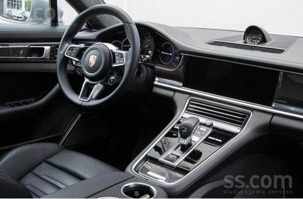 Pelēks Porsche Panamera 2017 Rīga, ar dzinēja tilpumu 3.00 L un nobraukumu 132 tūkst. km par 55500 €, foto 7 vietnē AUTOMOTO.COM.LV