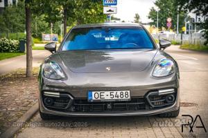 Grey Porsche Panamera 2017 in Riga, with an engine capacity of 4.00 L and mileage of 267 thousand km for 36990 €, photo 3 on AUTOMOTO.COM.LV