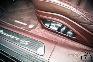 Grey Porsche Panamera 2017 in Riga, with an engine capacity of 4.00 L and mileage of 267 thousand km for 36990 €, photo 19 on AUTOMOTO.COM.LV