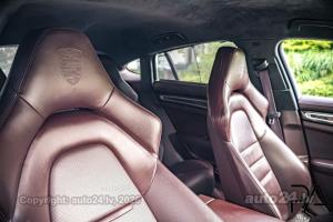 Grey Porsche Panamera 2017 in Riga, with an engine capacity of 4.00 L and mileage of 267 thousand km for 36990 €, photo 22 on AUTOMOTO.COM.LV