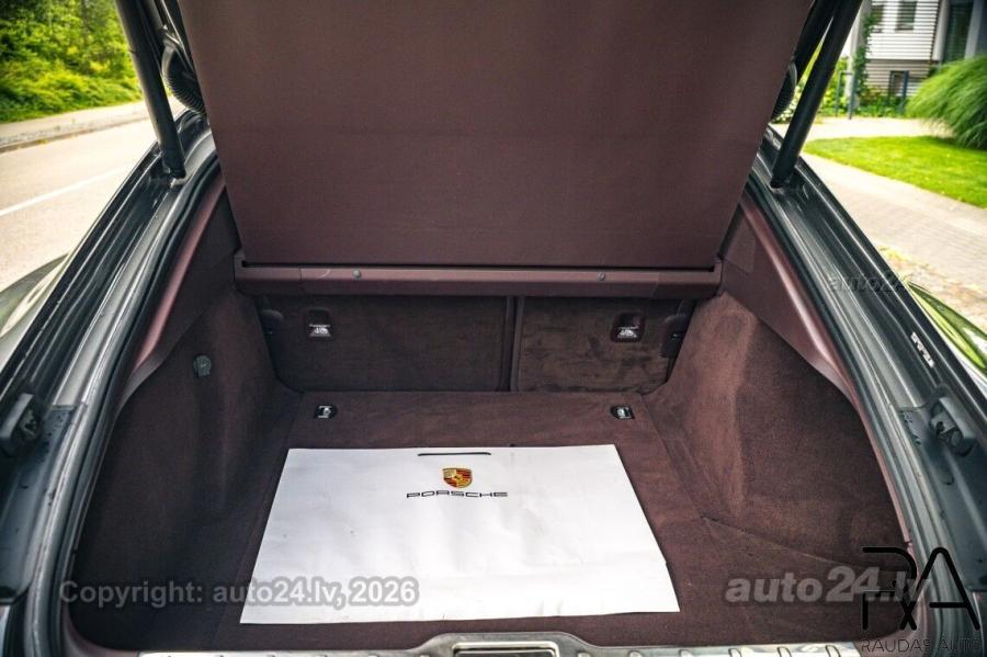 Grey Porsche Panamera 2017 in Riga, with an engine capacity of 4.00 L and mileage of 267 thousand km for 36990 €, photo 31 on AUTOMOTO.COM.LV
