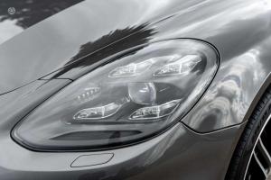 Grey Porsche Panamera 2017 in Vilnius, with an engine capacity of 3.00 L and mileage of 130 thousand km for 49500 €, photo 13 on AUTOMOTO.COM.LV