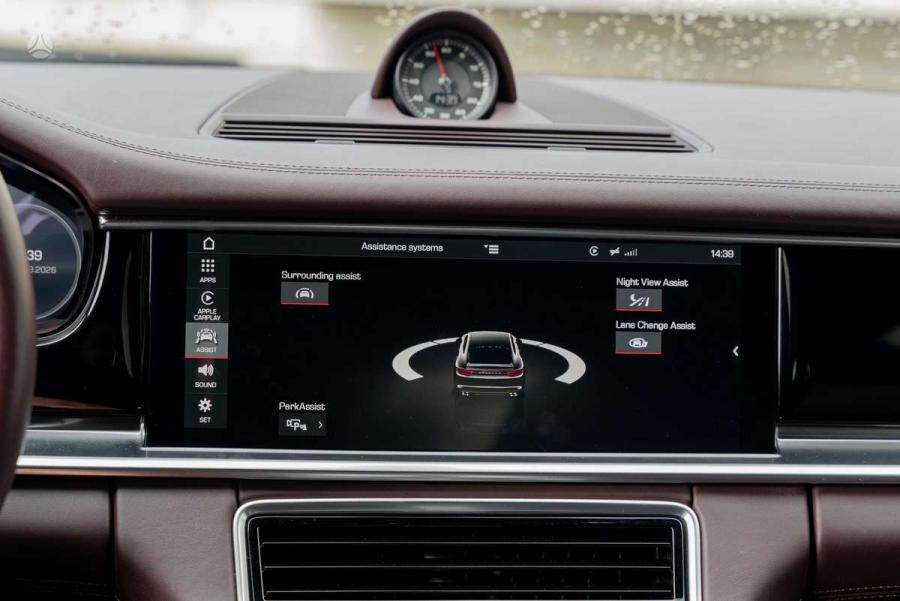 Grey Porsche Panamera 2017 in Vilnius, with an engine capacity of 3.00 L and mileage of 130 thousand km for 49500 €, photo 49 on AUTOMOTO.COM.LV