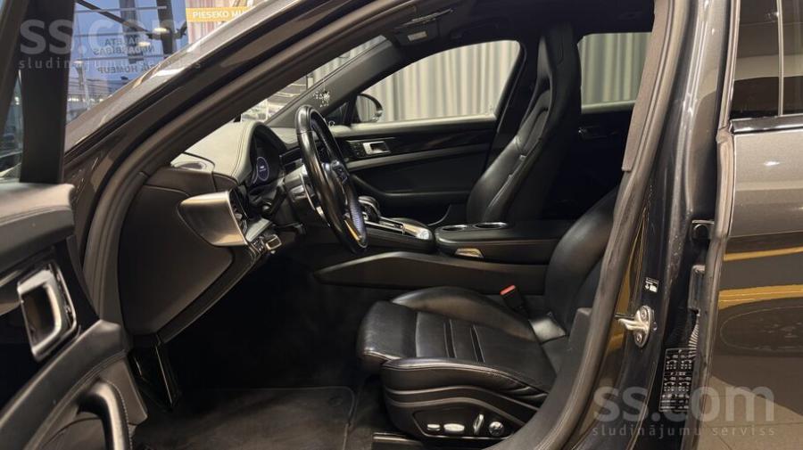 Pelēks Porsche Panamera 2018 Rīga, ar dzinēja tilpumu 2.90 L un nobraukumu 196 tūkst. km par 43500 €, foto 8 vietnē AUTOMOTO.COM.LV