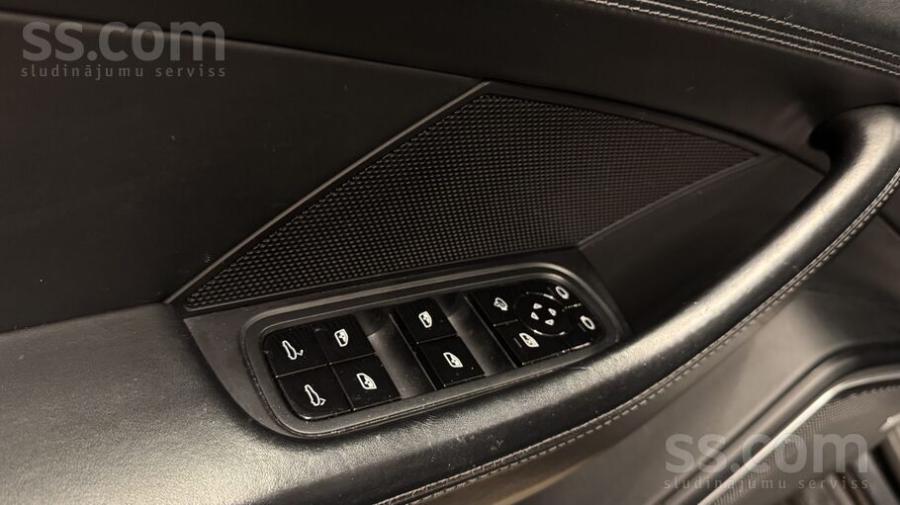 Pelēks Porsche Panamera 2018 Rīga, ar dzinēja tilpumu 2.90 L un nobraukumu 196 tūkst. km par 43500 €, foto 16 vietnē AUTOMOTO.COM.LV